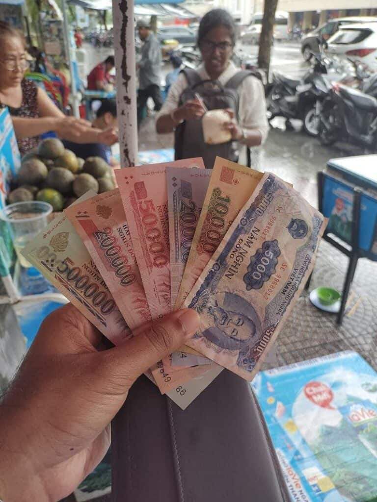 Vietnamese dong currency note denominations